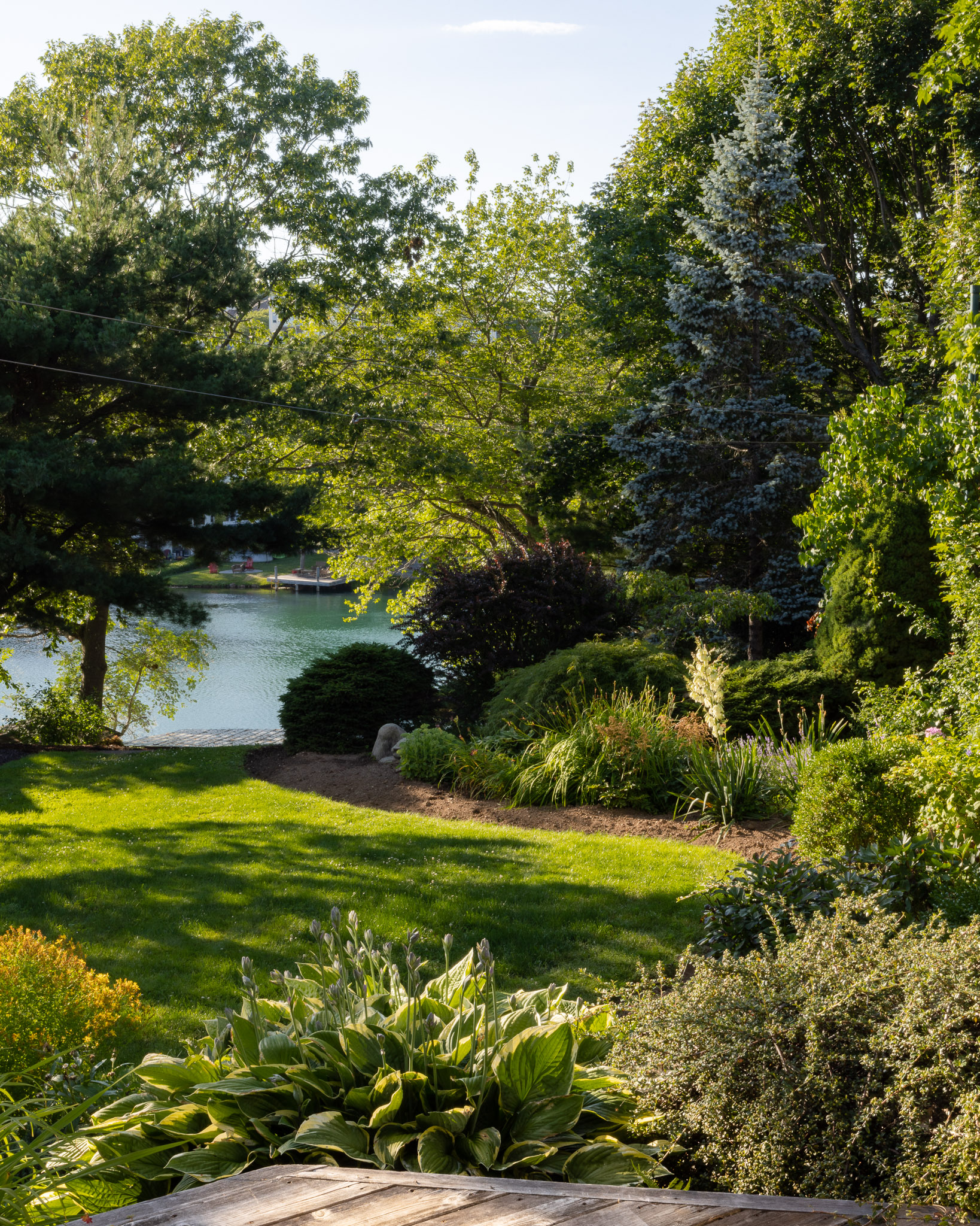 Lakeside Relaxation - Outside Landscape Architects
